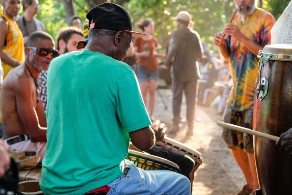 What Is a Drum Circle? - General Information - SimplyDrum