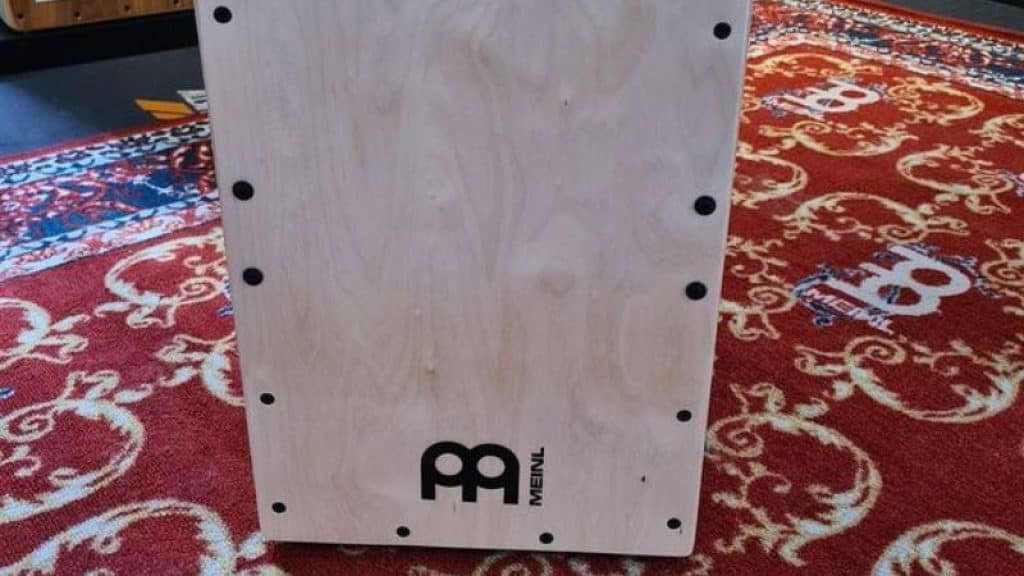 How to Play Cajon? - Complete Review - SimplyDrum