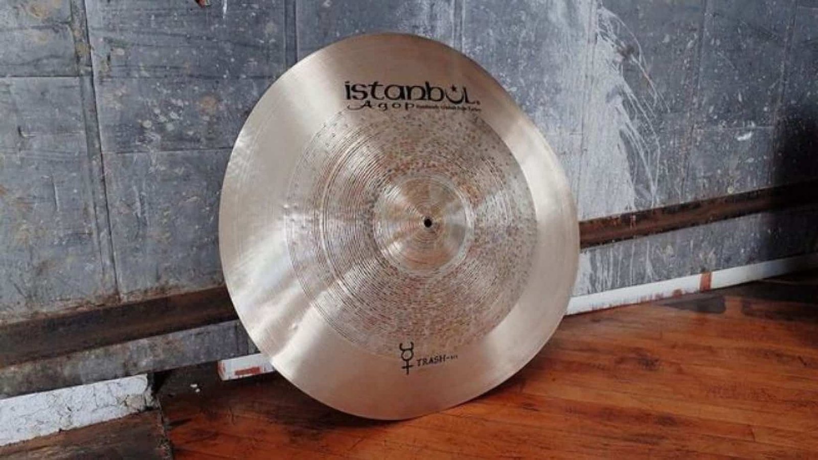 How to Play Cymbals? Techniques And Tricks - SimplyDrum